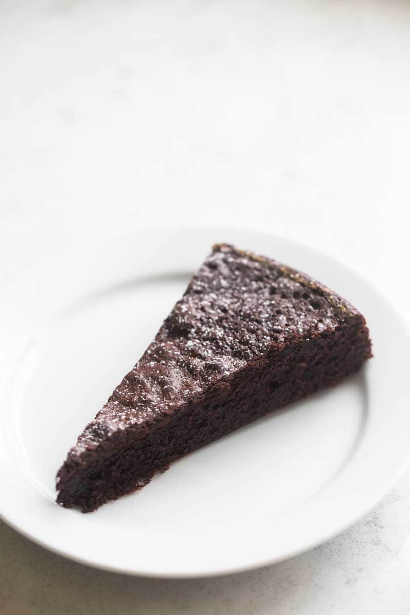 Rich and fudgy chocolate flourless torte makes the perfect party treat ...