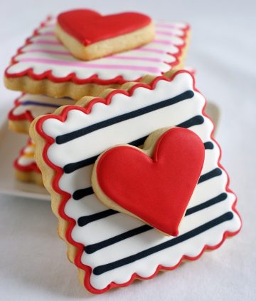 2-Color Valentine Sugar Cookies - Peanut Blossom