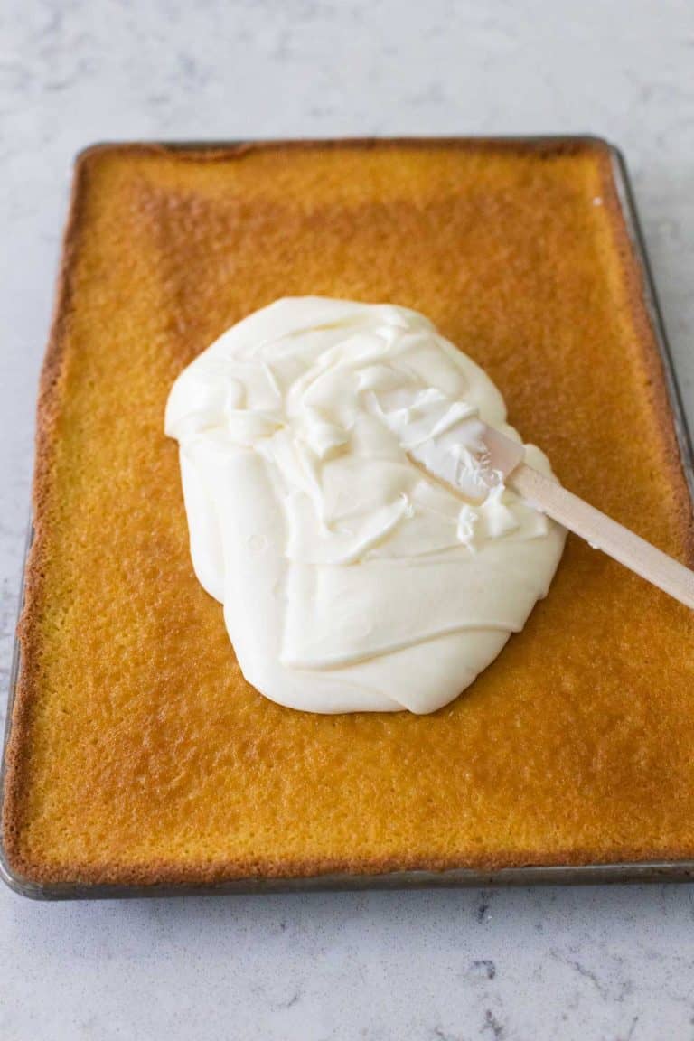 5-Minute Almond Icing